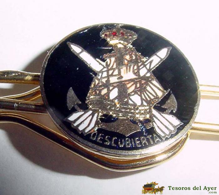 TesorosDelAyer.com · MILITARIA · MEDALLAS & INSIGNIAS & CONDECORACIONES ...